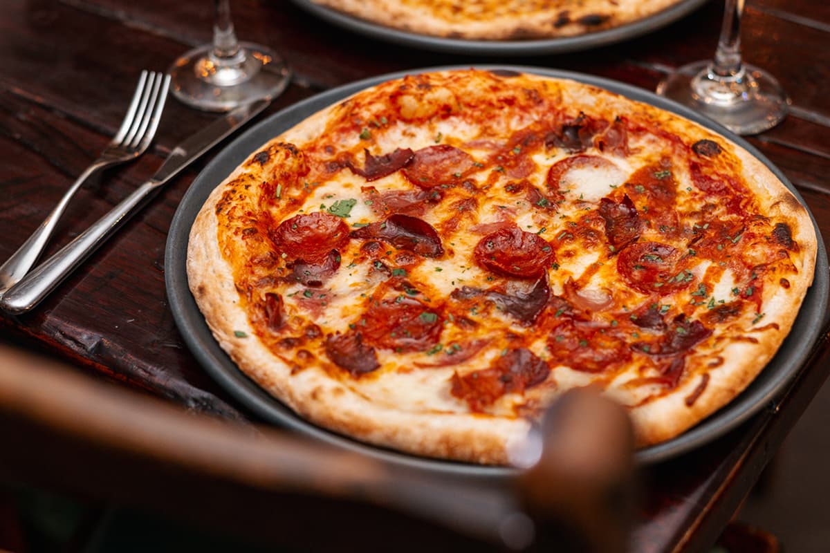 Italian Restaurant & Pizzeria Rochdale - Cenetta